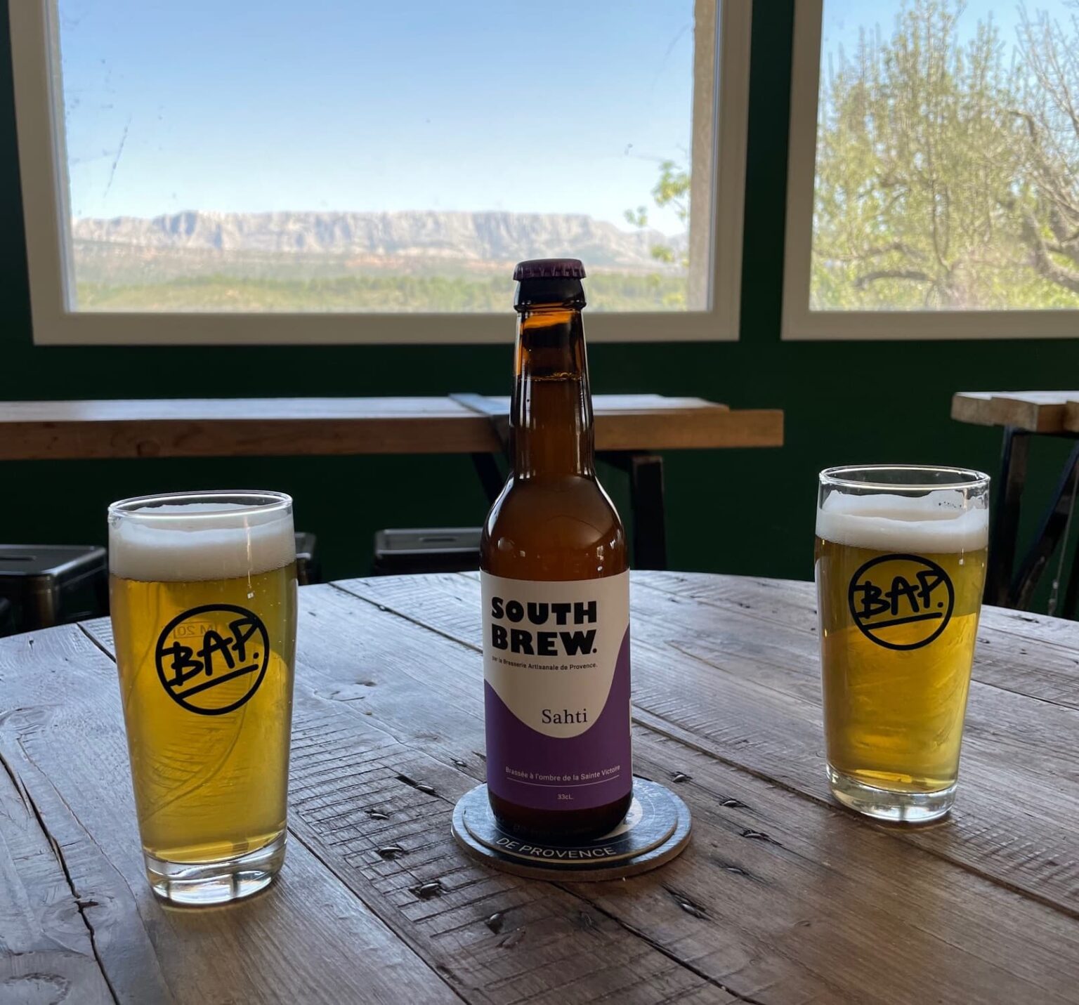 South Brew Sahti, élixir finlando-provençal au genièvre – Brasserie ...